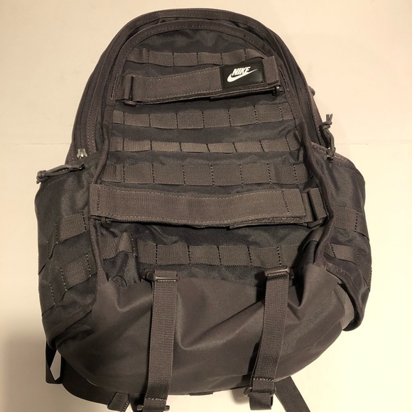 Nike | Bags | Unisex Nike Skateboard Backpack Ba59769 Grey | Poshmark